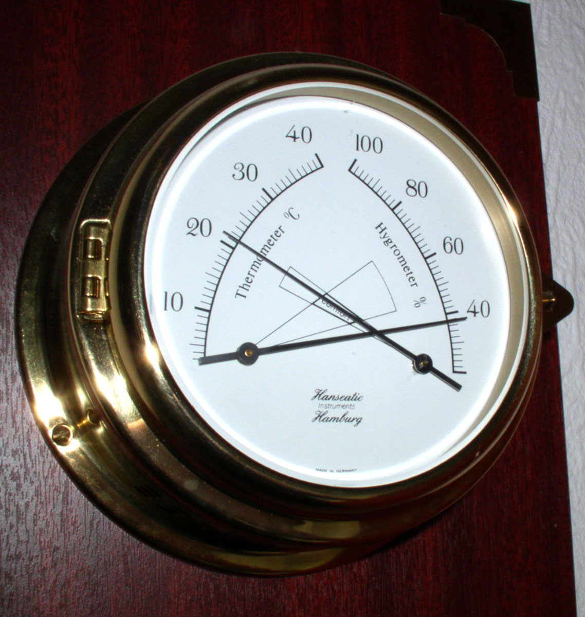 Indoor Humidity Control for Cannabis Plants | Grow Weed Easy